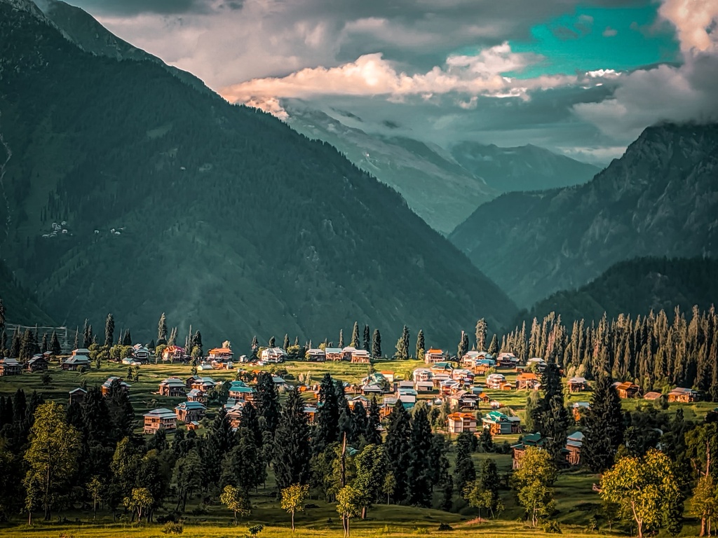 Arang Kel Neelum Valley Tour Package- Azad Kashmir Tour Packages